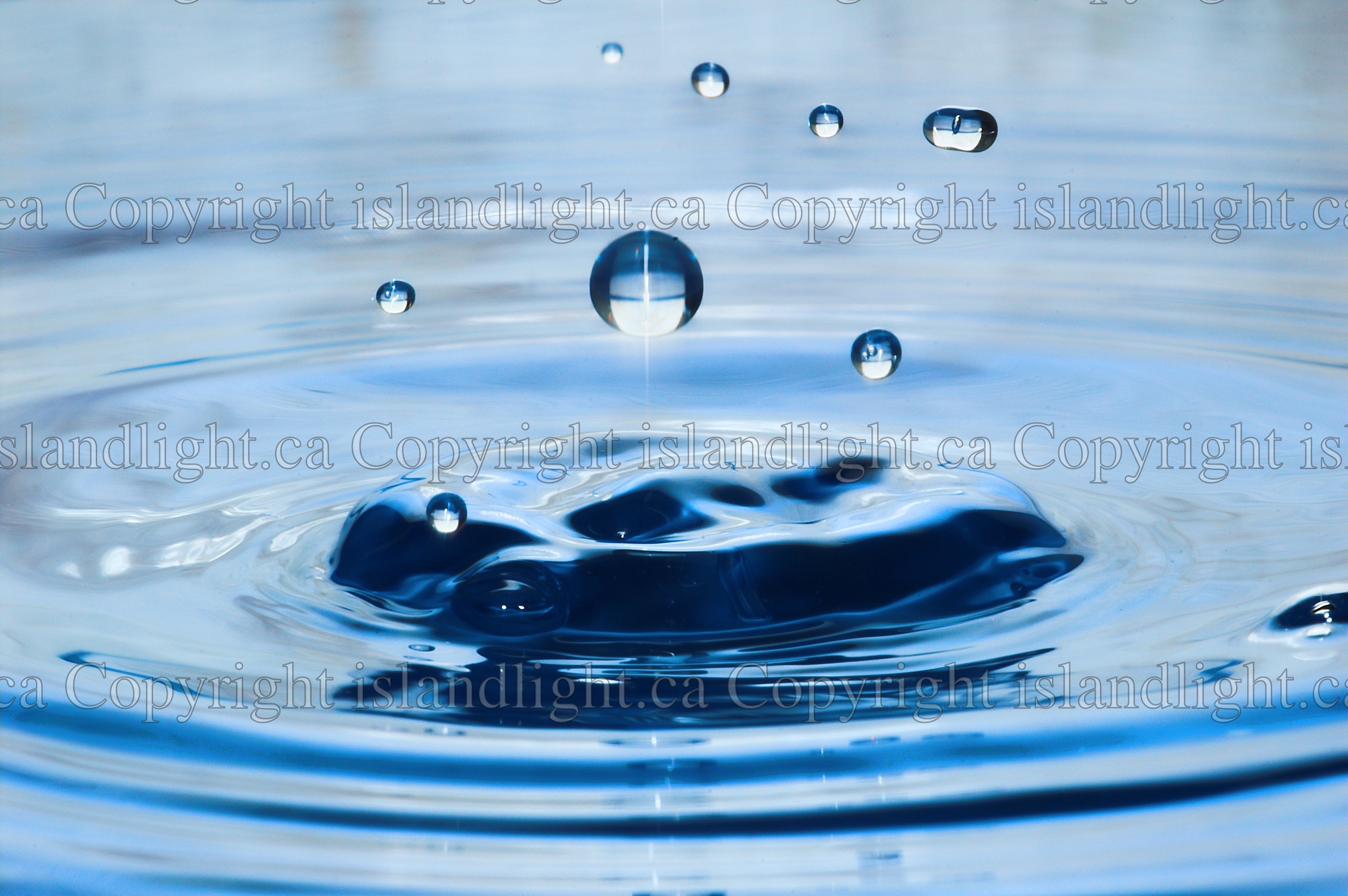 H20 ~ Droplet stockphoto - Island Light Photography